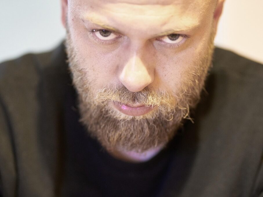 15 Things That Instantly Make People Less Likable