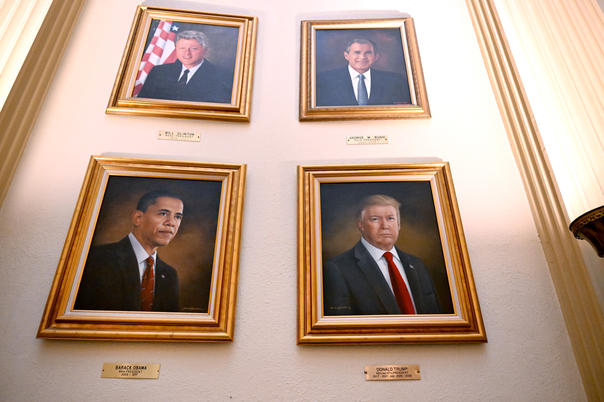 Portraits of power: a history of US presidential paintings