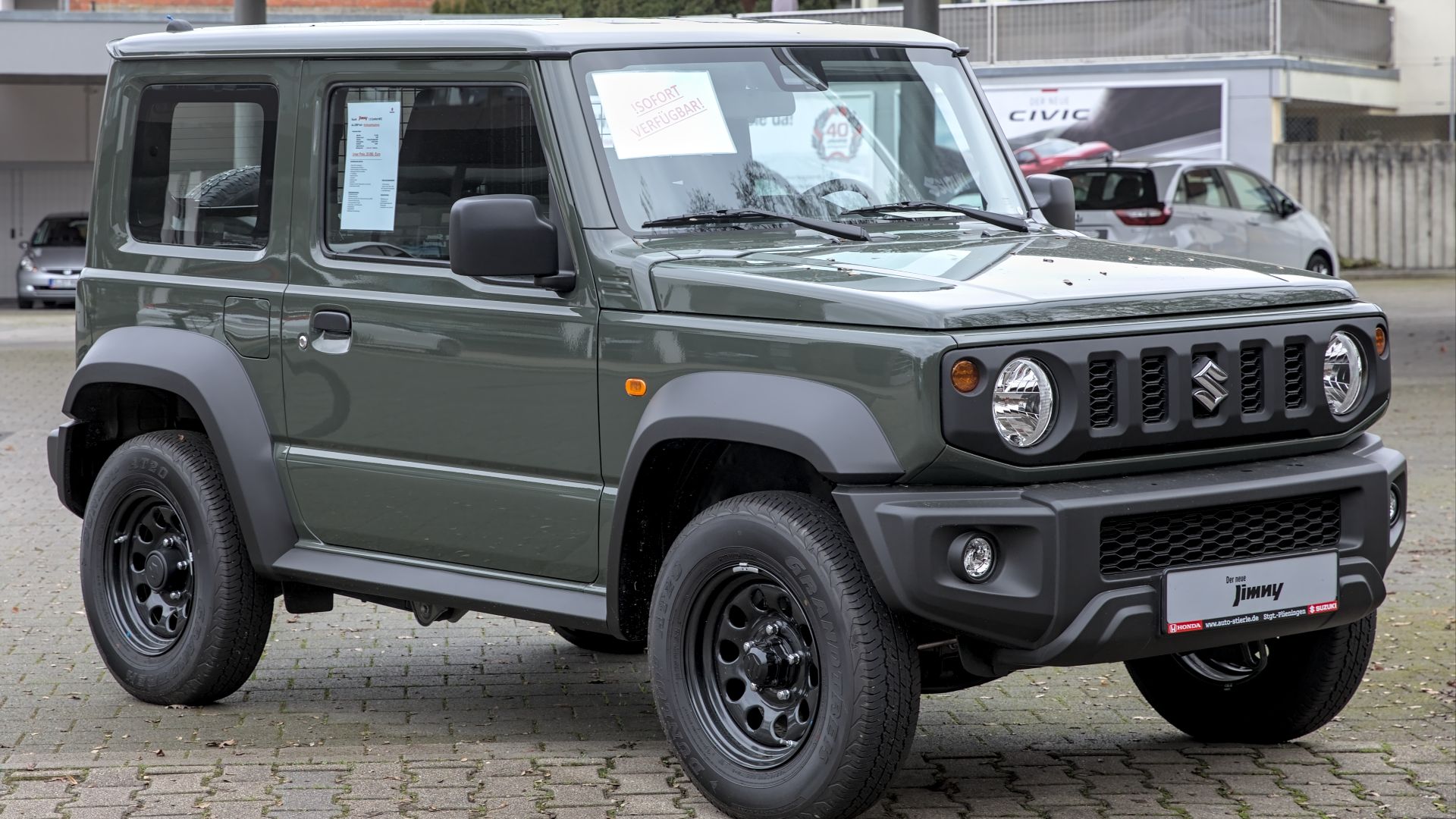 Suburban Off-Roading: 20 Cars That Look Like Jeeps
