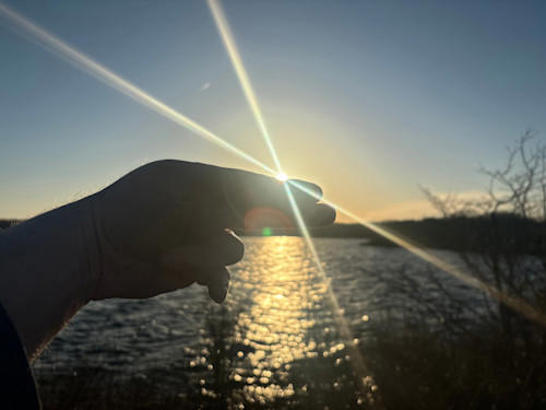 Sunset hack: How to tell the time using only your fingers