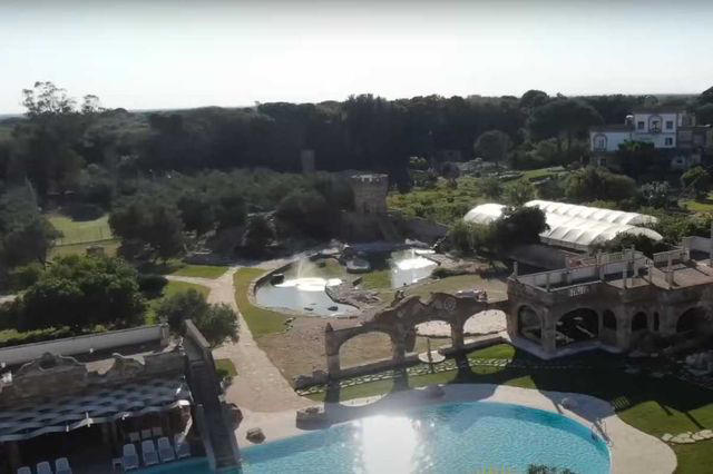 Albano, dove vive il cantante di Cellino San Marco: la sua tenuta da sogno immersa negli ulivi