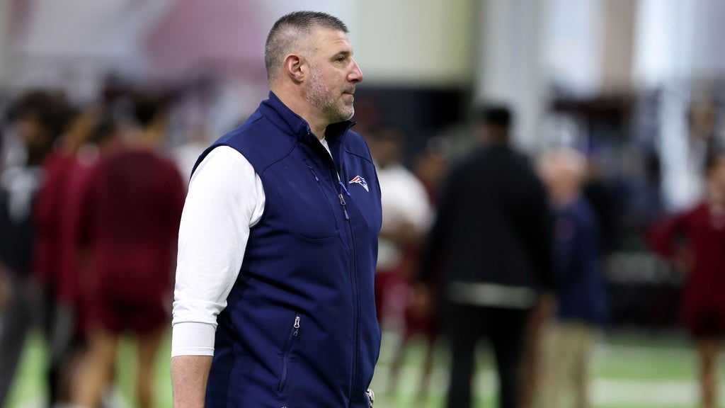 What will Patriots do if Hunter, Carter aren't available at No. 4 in ...