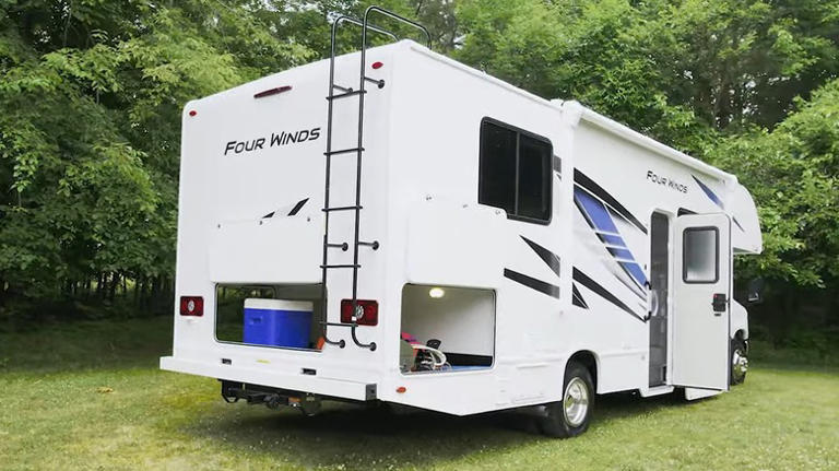 Why Do RVs Have Ladders To The Roof? Here's What They're For