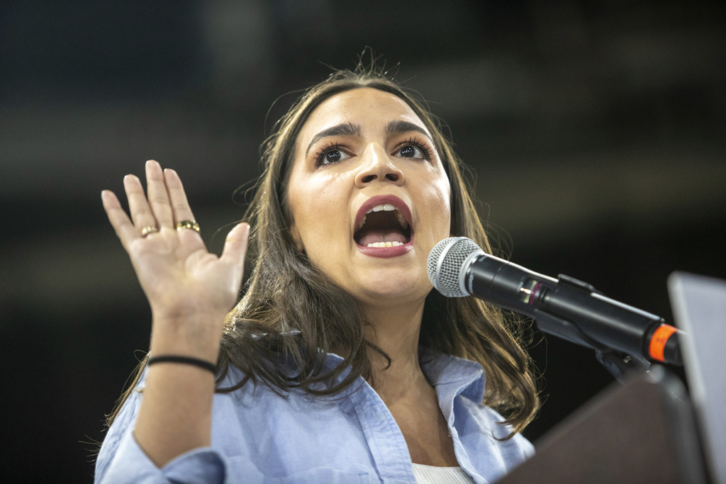In a bid to corral the anti-Trump resistance, Bernie Sanders, AOC visit ...