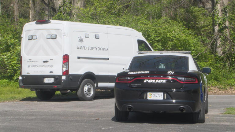 Bowling Green police conduct death investigation