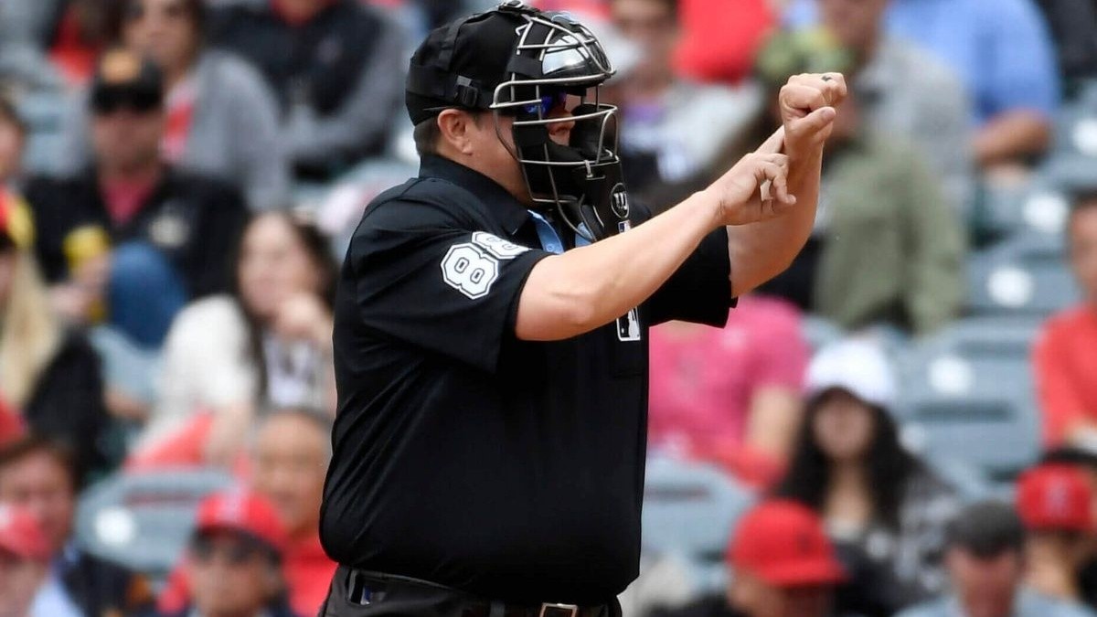 MLB: Umpire Just One Strike Away from Perfect Game in Braves vs. Blue Jays
