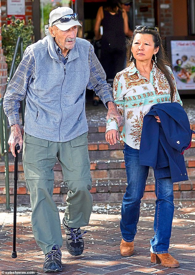 Gene Hackman's wife's telling internet searches before her death