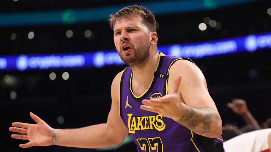 Mavericks CEO makes embarrassing Warriors comparison for Luka Doncic ...