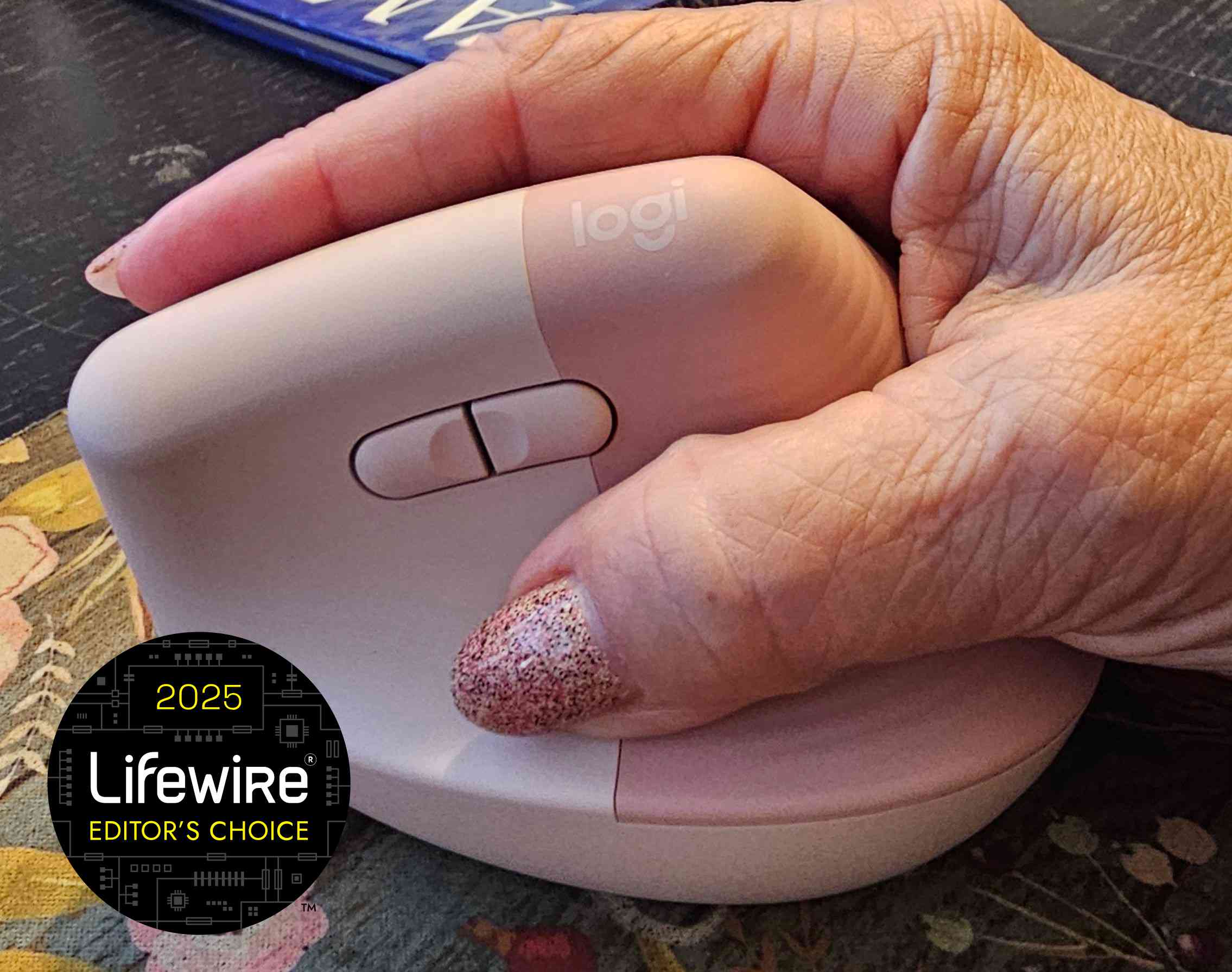 The Game-Changer in Reducing Hand Pain: My Experience With a Vertical Mouse