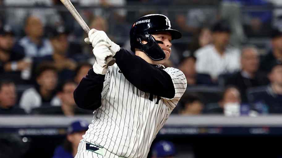 REPORT: Braves Expected to Call Up Former Yankees, Red Sox Outfielder