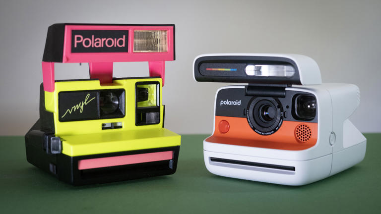 Polaroid Flip review: Polaroid brought back all my favorite features to ...