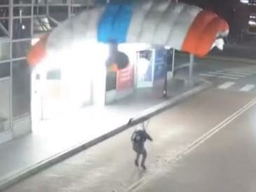 2 Base Jumpers Leap From Downtown Pittsburgh Skyscraper