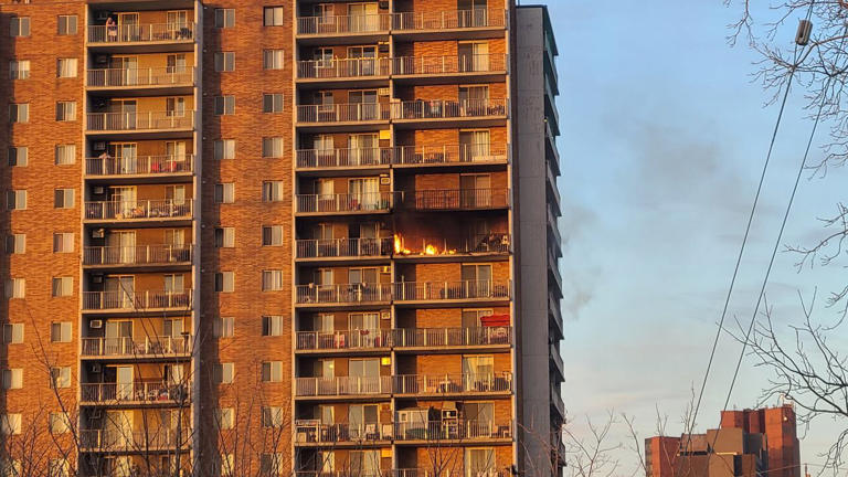3 people out of their home after balcony fire in downtown Windsor