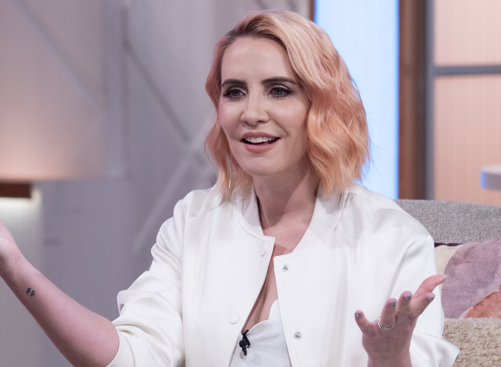 00s pop icon rakes in a jaw-dropping £10,000 from her Vinted side hustle