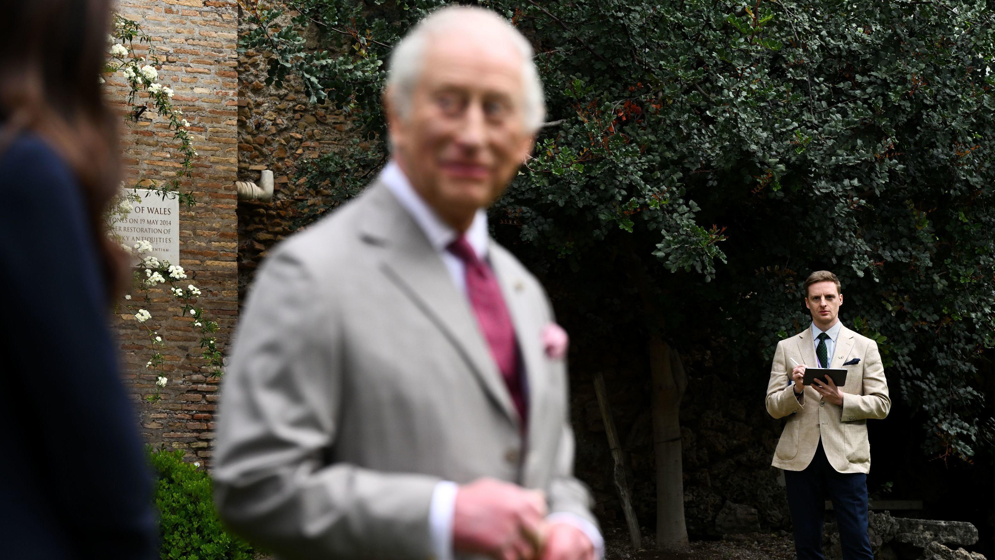 Ex-chippy worker 'amazed' to be royal sketch artist