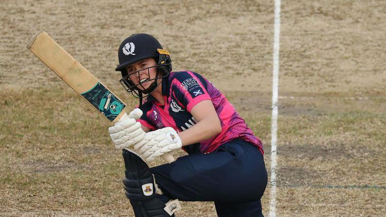 Record rally not enough for Scotland against Bangladesh