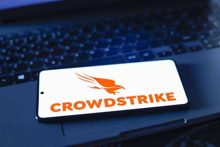 CrowdStrike Stock is a Buy as Cyberthreat Environment Expands