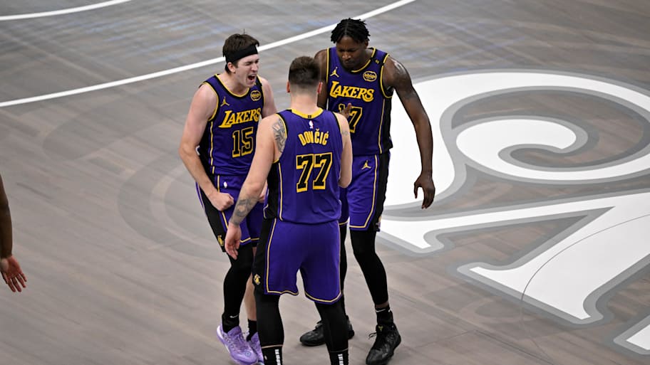 Lakers Forward Needs to Play More As Playoffs Kick Off