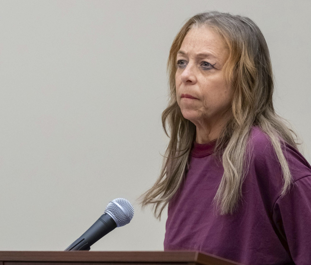 Man who says he was held captive in Connecticut home for 20 years makes ...