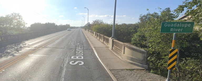 Here's when New Braunfels' bridge over the Guadalupe River is closing