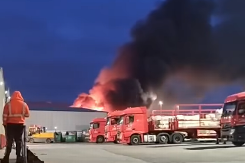 Eight fire engines called to huge Ilkeston recycling plant fire