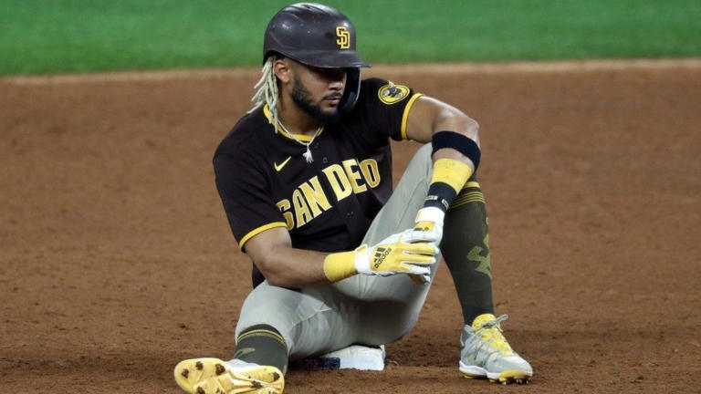 MLB: Fernando Tatis Jr. da cálida bienvenida en San Diego a una superestrella de la NBA