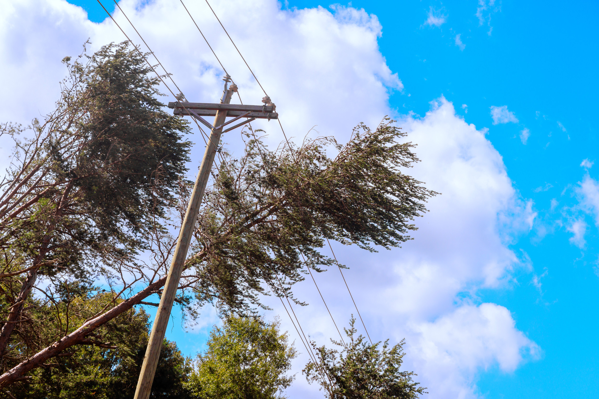 Map Shows Power Outages in 10 States