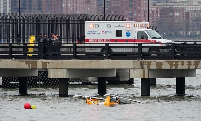 US grounds helicopter company behind fatal New York tour with Siemens ...