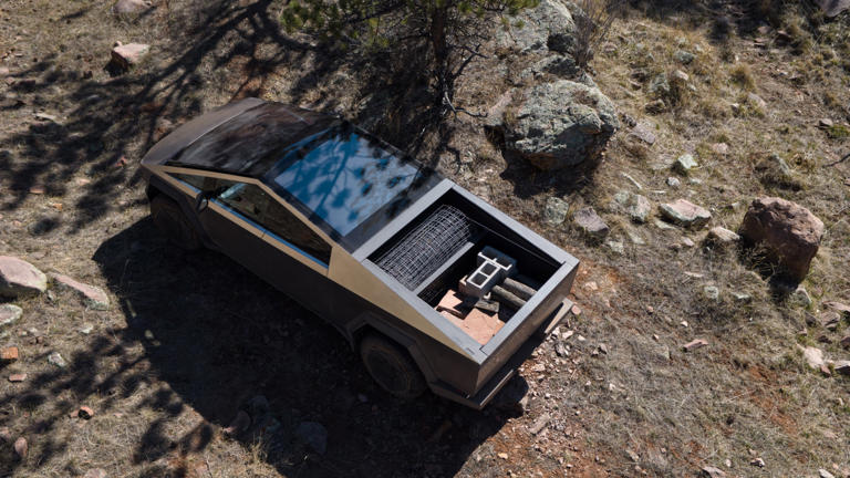 New Base Cybertruck Receives $10K Price Cut - But Influential Tesla ...