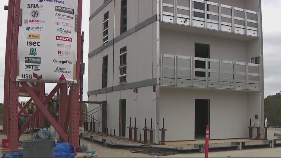 UCSD shake table simulates earthquakes to help safety, building codes