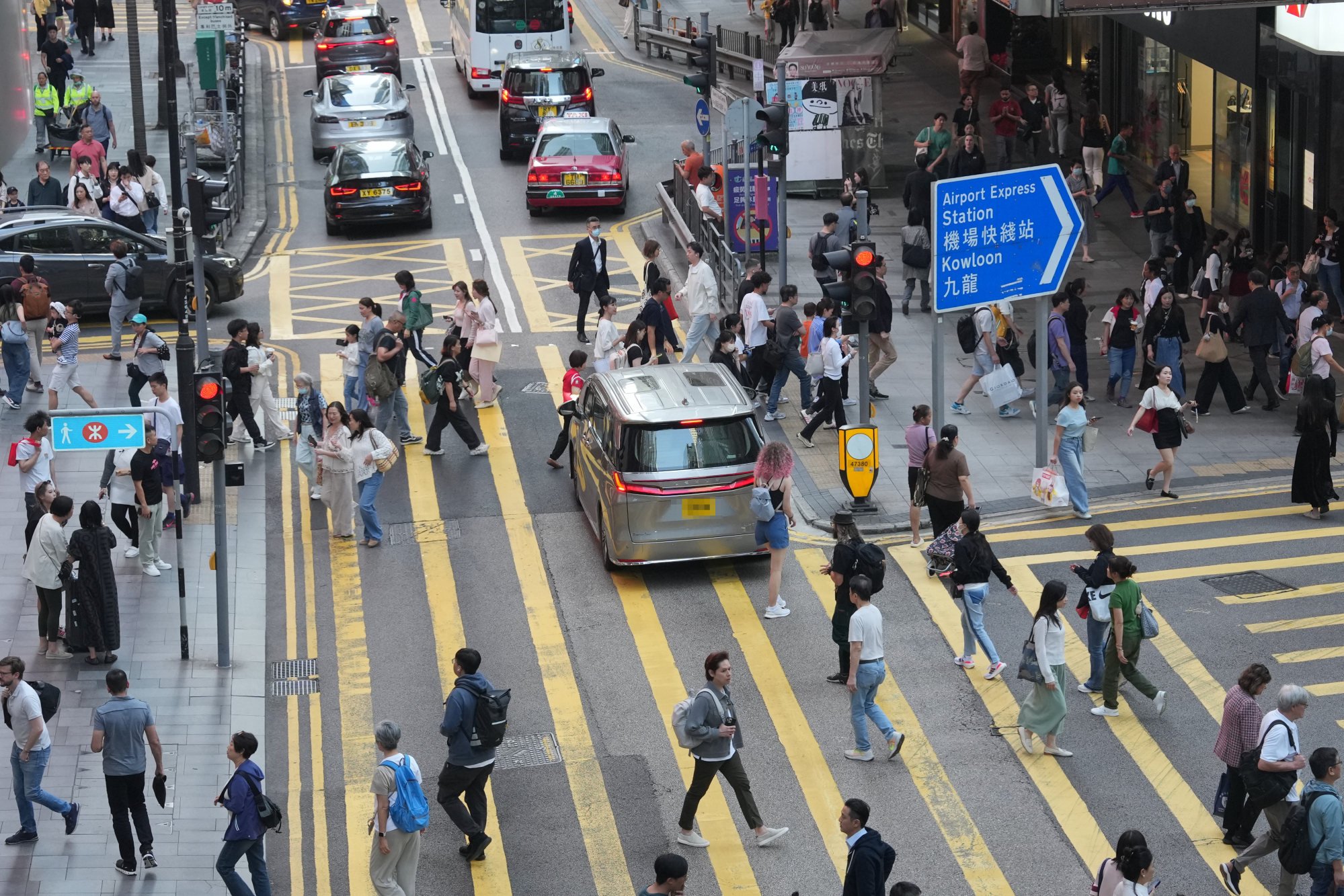 Hong Kong police to use video at 4 traffic junctions to fine errant motorists