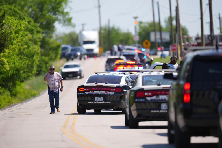 3 students shot, 1 grazed during shooting at Wilmer-Hutchins HS ...
