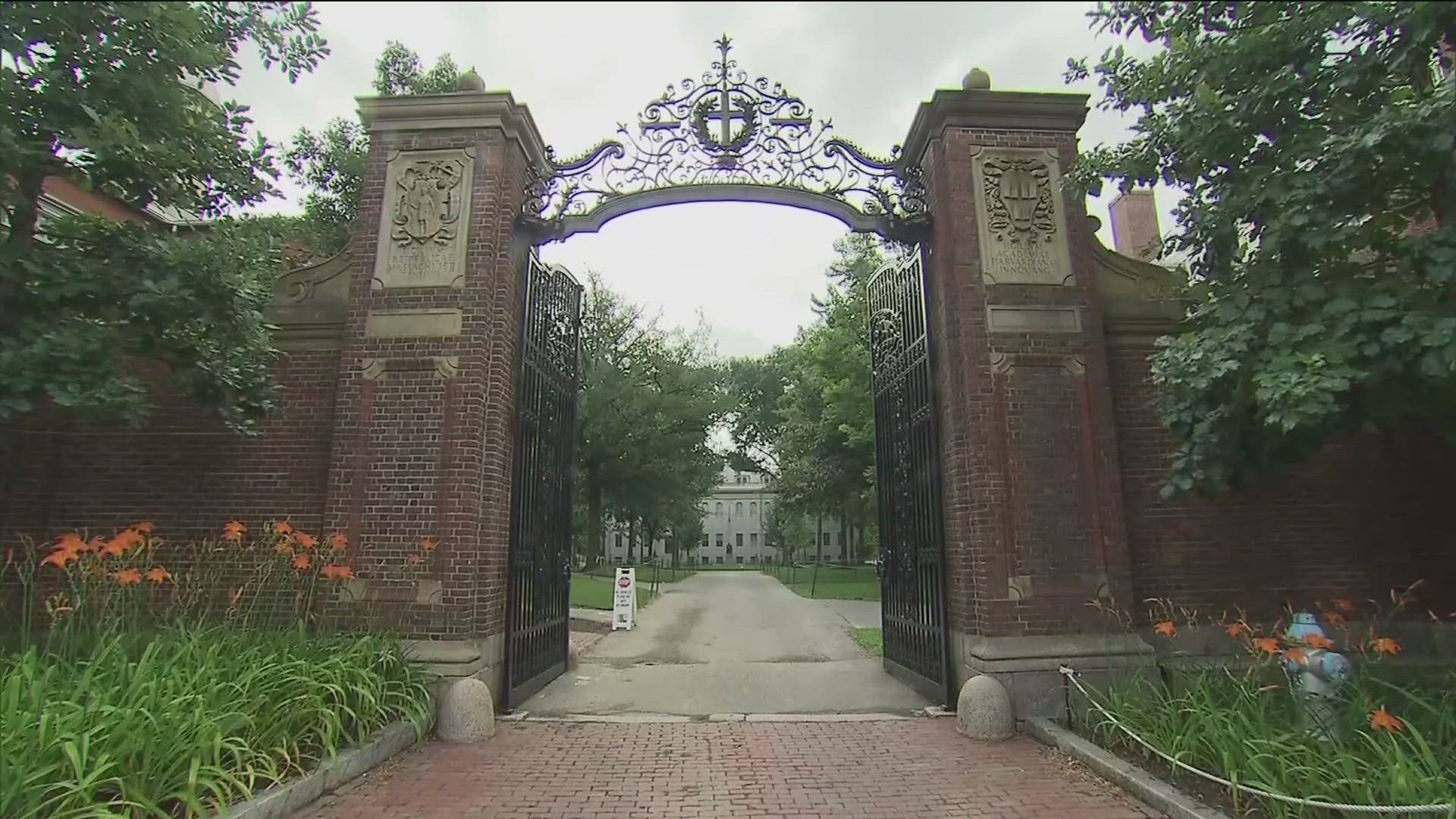 Harvard pushes back on White House demands