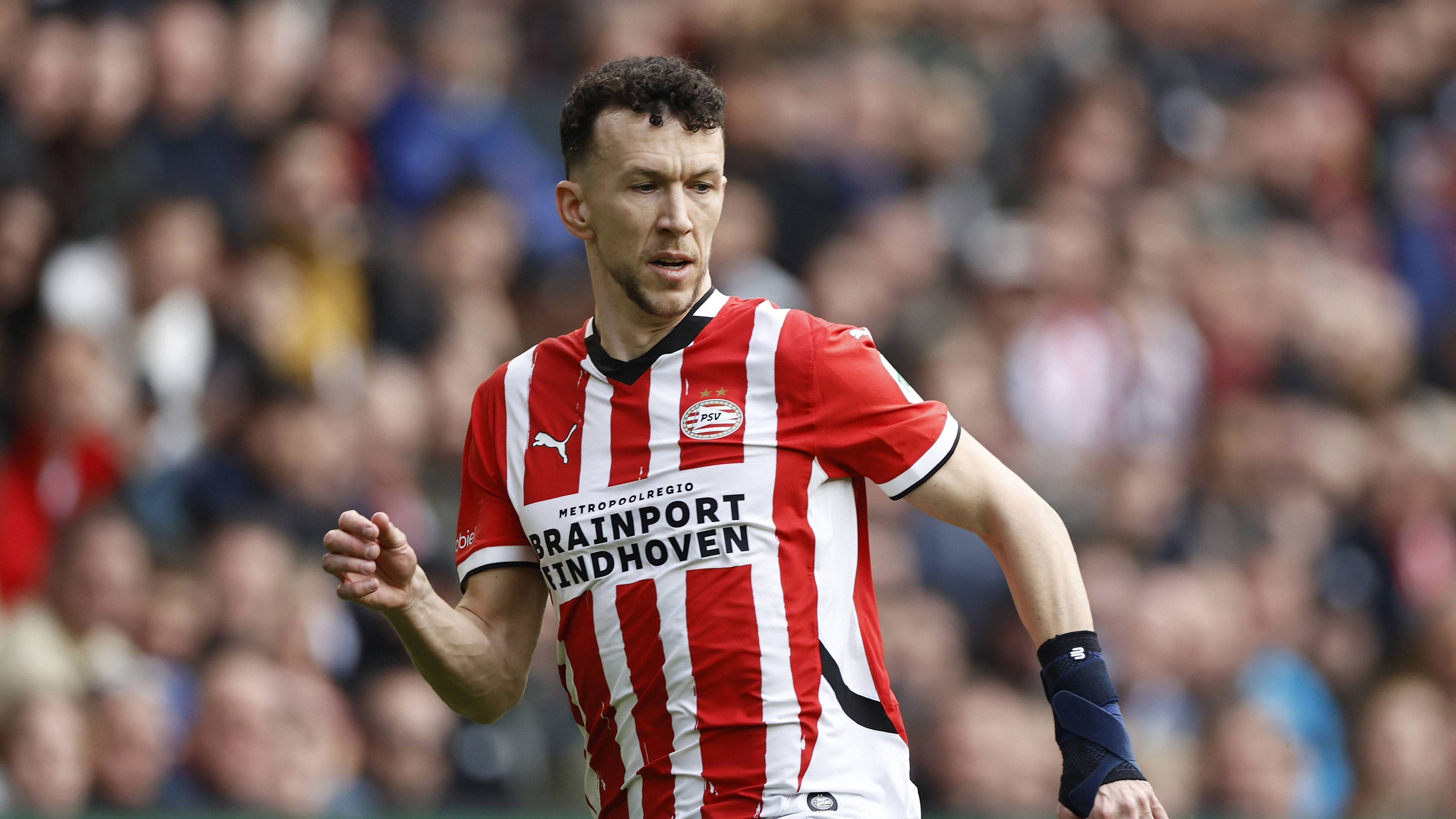 PSV-uitblinker Perisic prijkt op cover in Spanje en is absolute ...