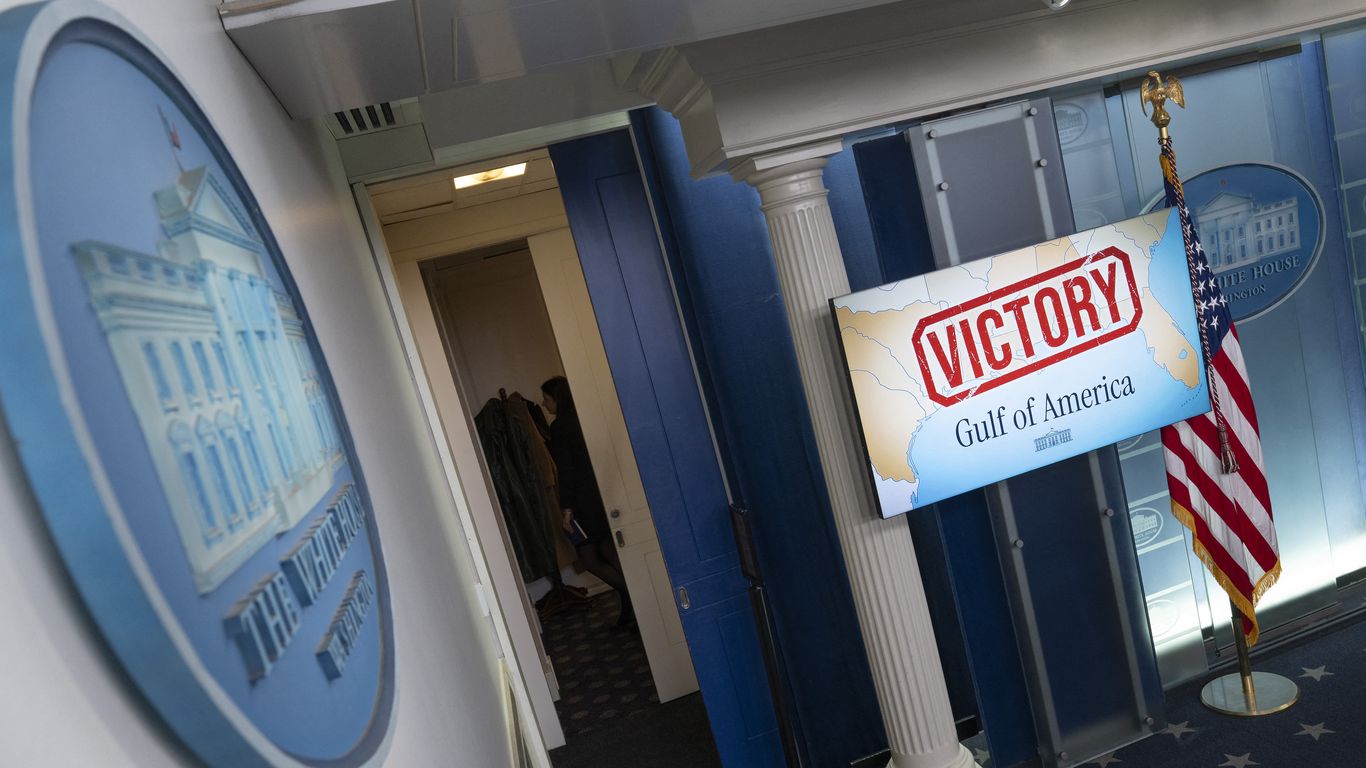 AP reporter allowed into White House event