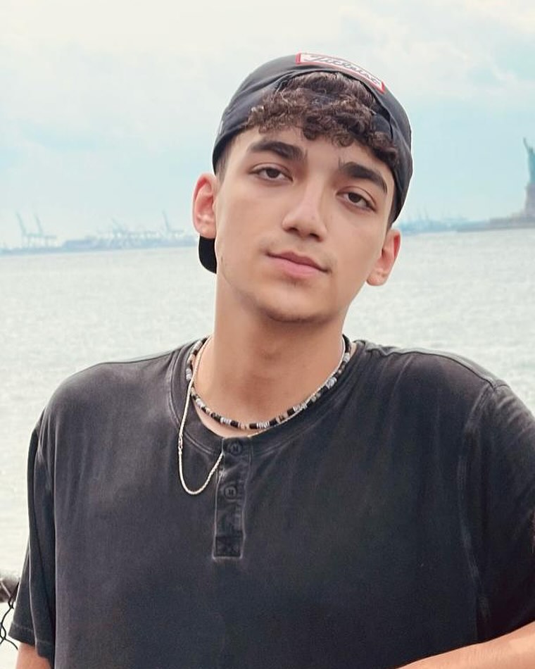 Hamas says it has ‘lost contact’ with terror group’s last US hostage ...