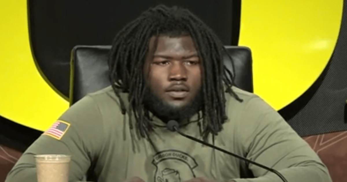 Oregon DL Bear Alexander: “Just get better day in and day out.”