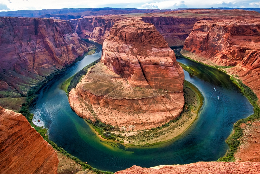 Arizona’s Most Beautiful Selfie Spot Has a Dizzying 1,000-Foot Drop at ...