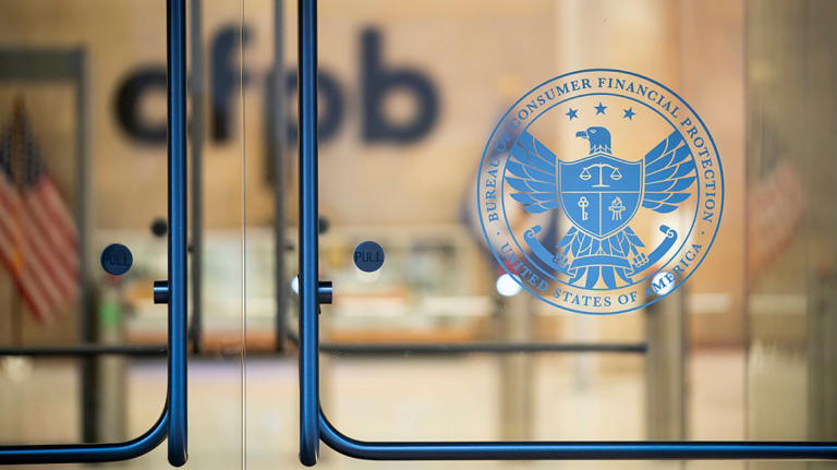 Judge tosses Biden-era CFPB rule capping credit card late fees Judge tosses Biden-era CFPB rule capping credit card late fees