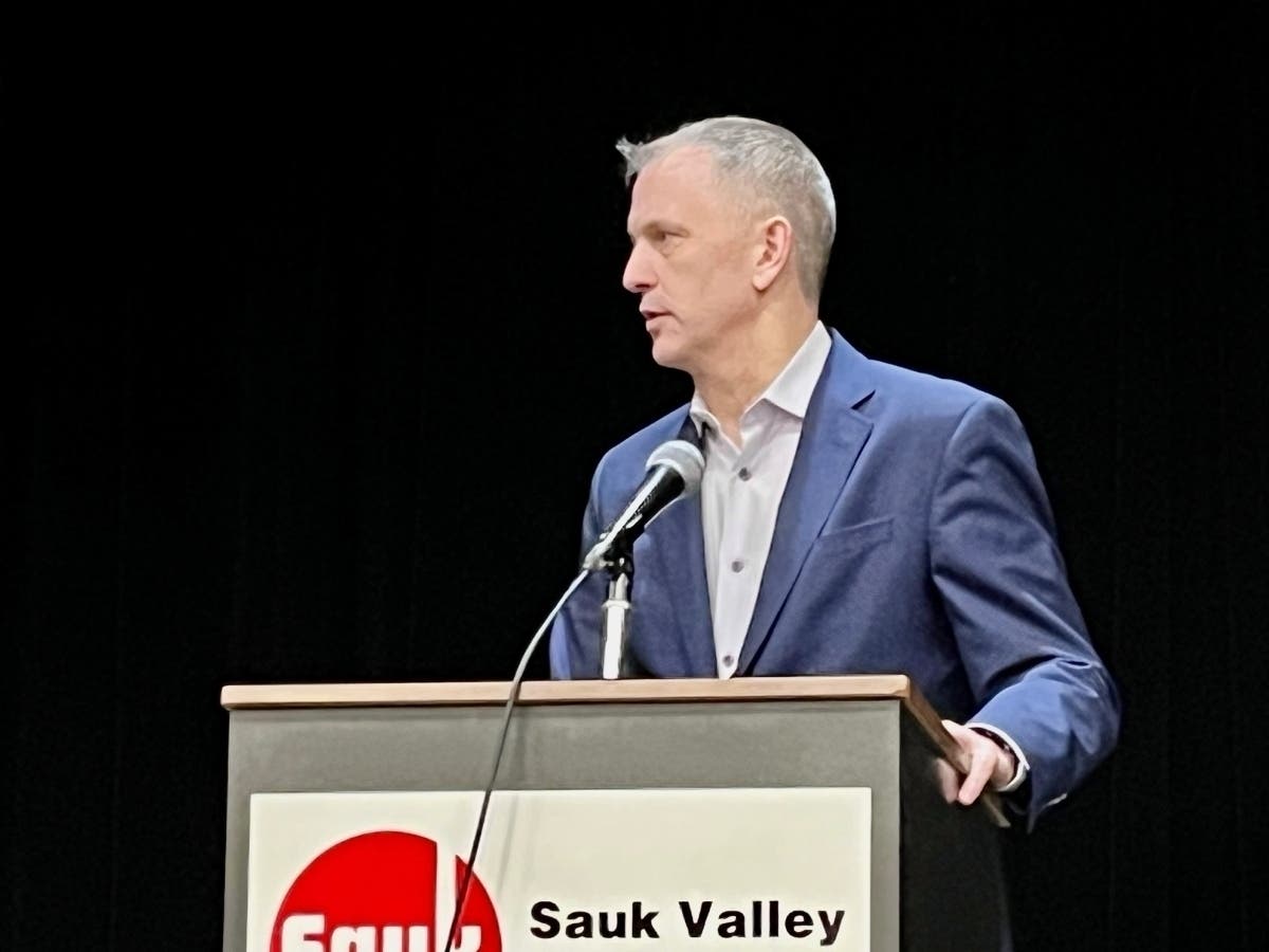 Sean Casten Attempts To Sway Rural Illinois Voters In GOP Districts