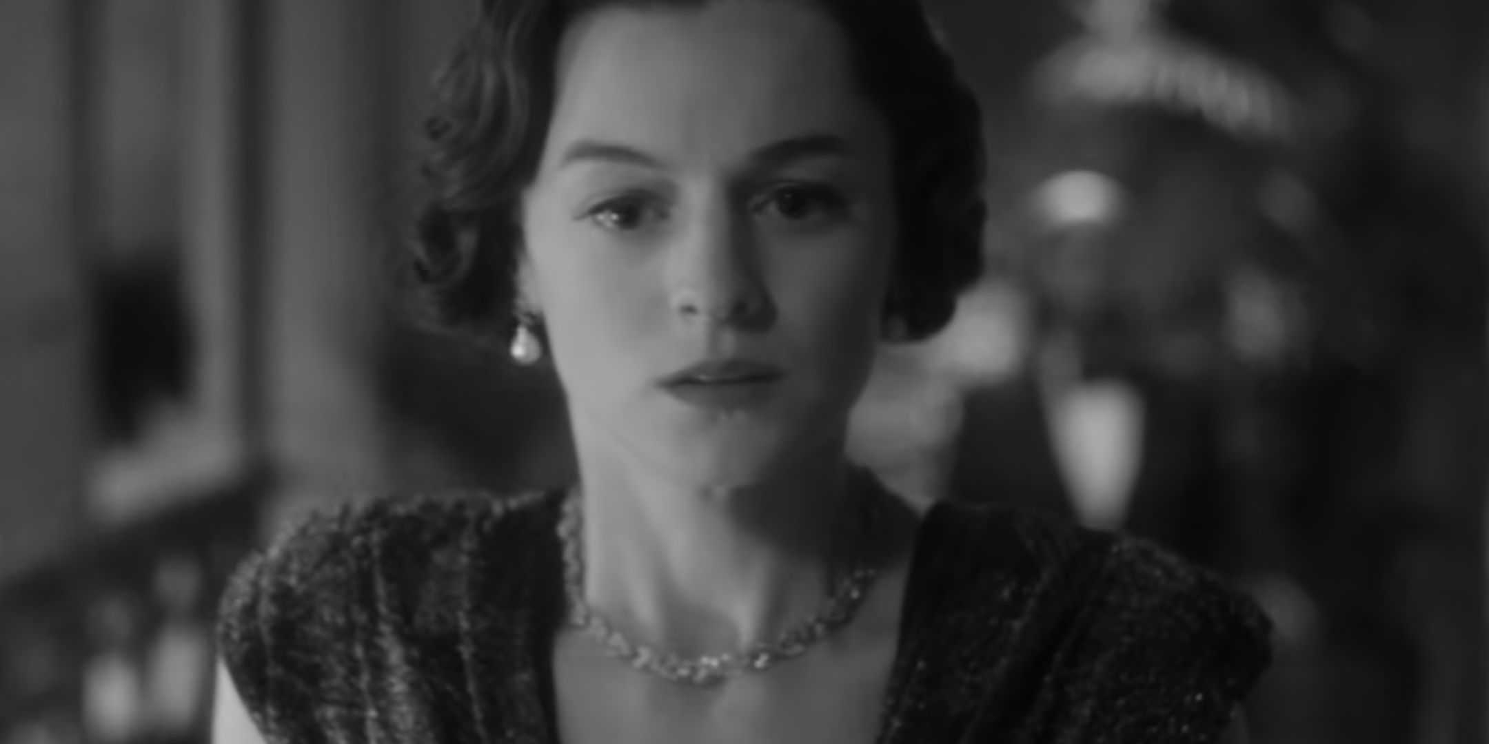 Why Emma Corrin's Clara Doesn't Freeze In Black Mirror Season 7's ...