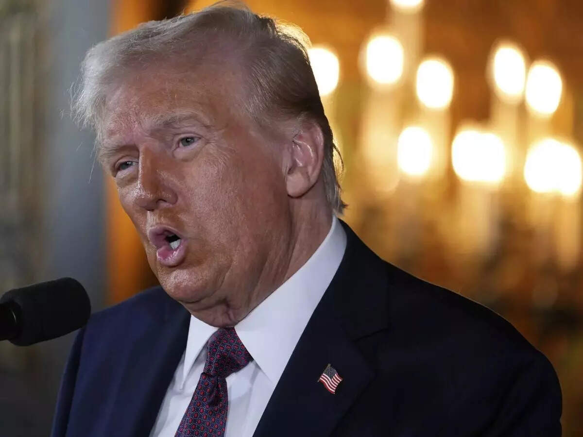 Trump says he wants to give money and flight tickets to immigrants who ...