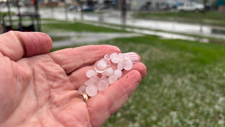 Overnight storm leaves thousands without power in Ohio; more rain ...