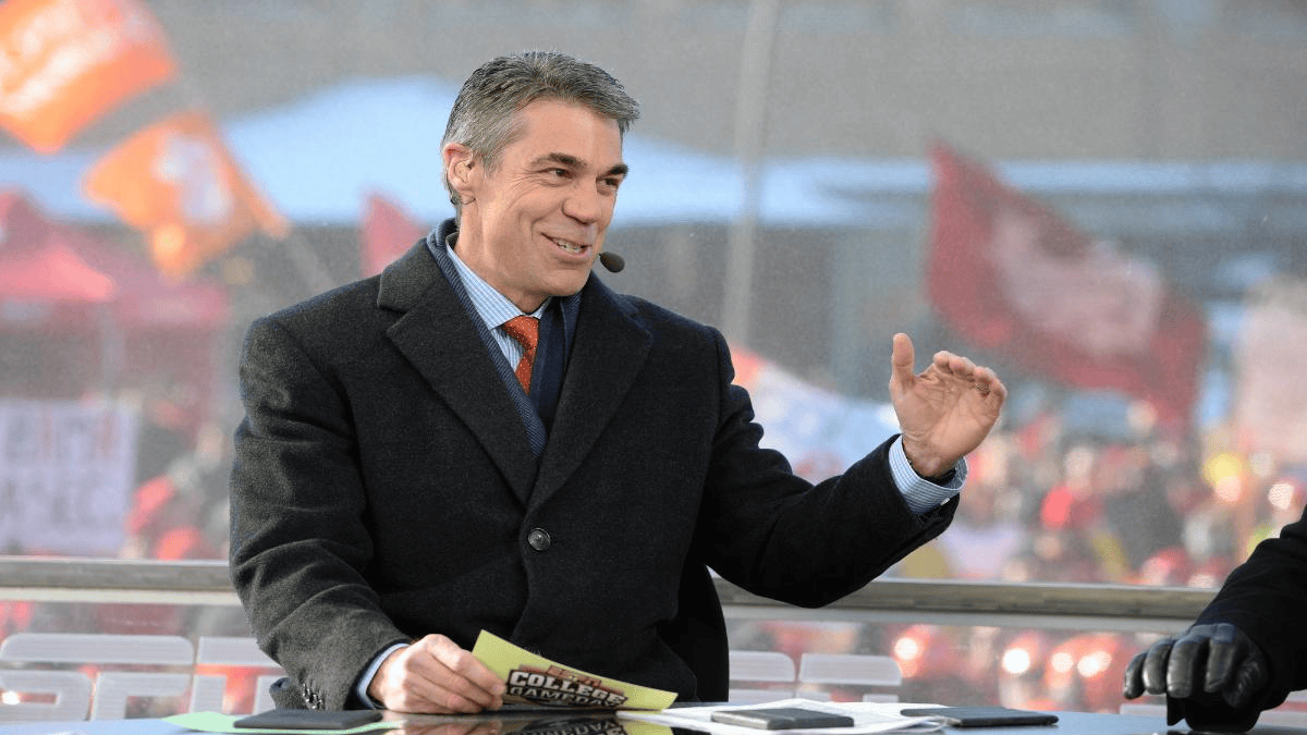 NCAA: Chris Fowler Joins as Commentator for the Highly Anticipated EA ...