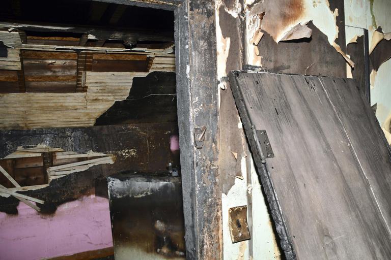 Photos show inside of Connecticut house where man says he was held ...