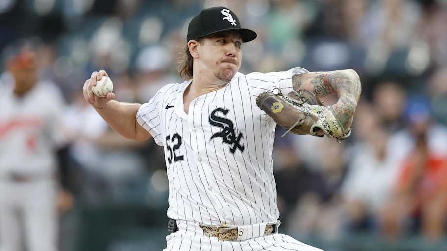 Mike Clevinger Adjusting To New Role In White Sox Bullpen