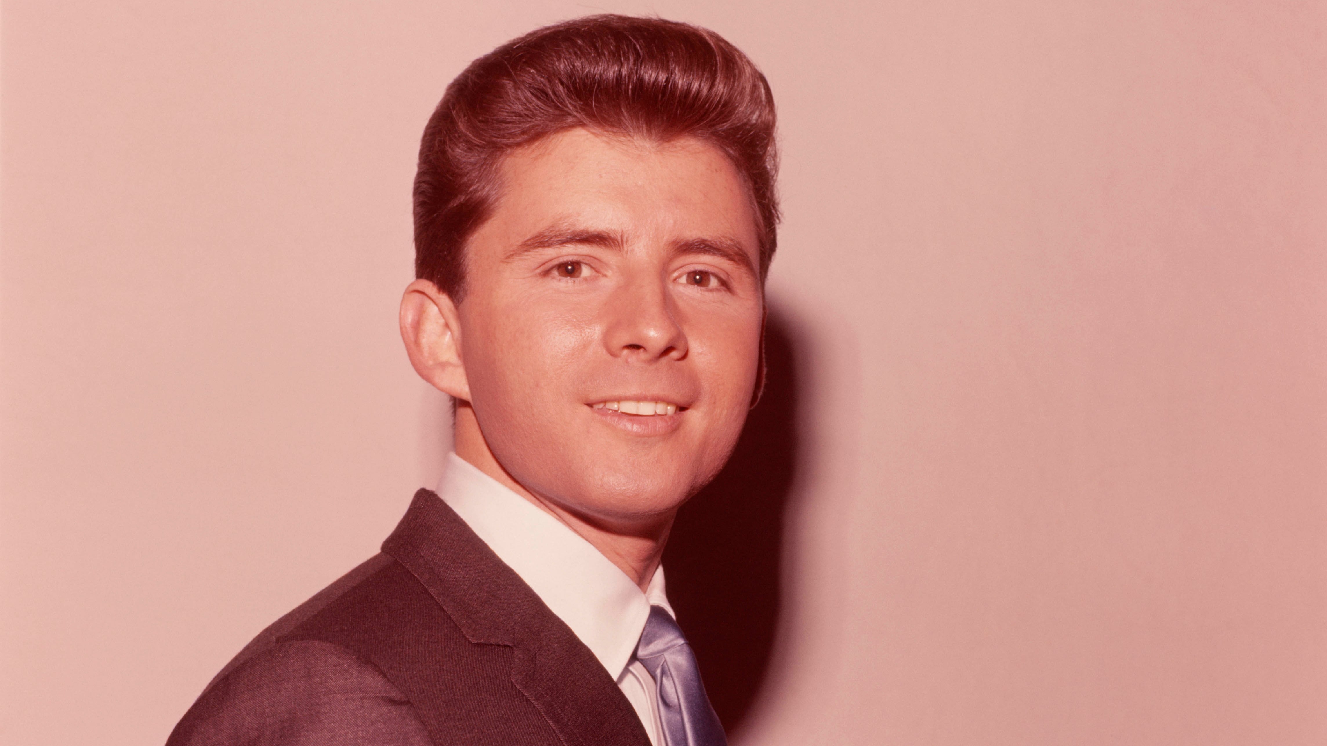 Wife Reveals Legendary ‘60s Pop Star Has Died at 86