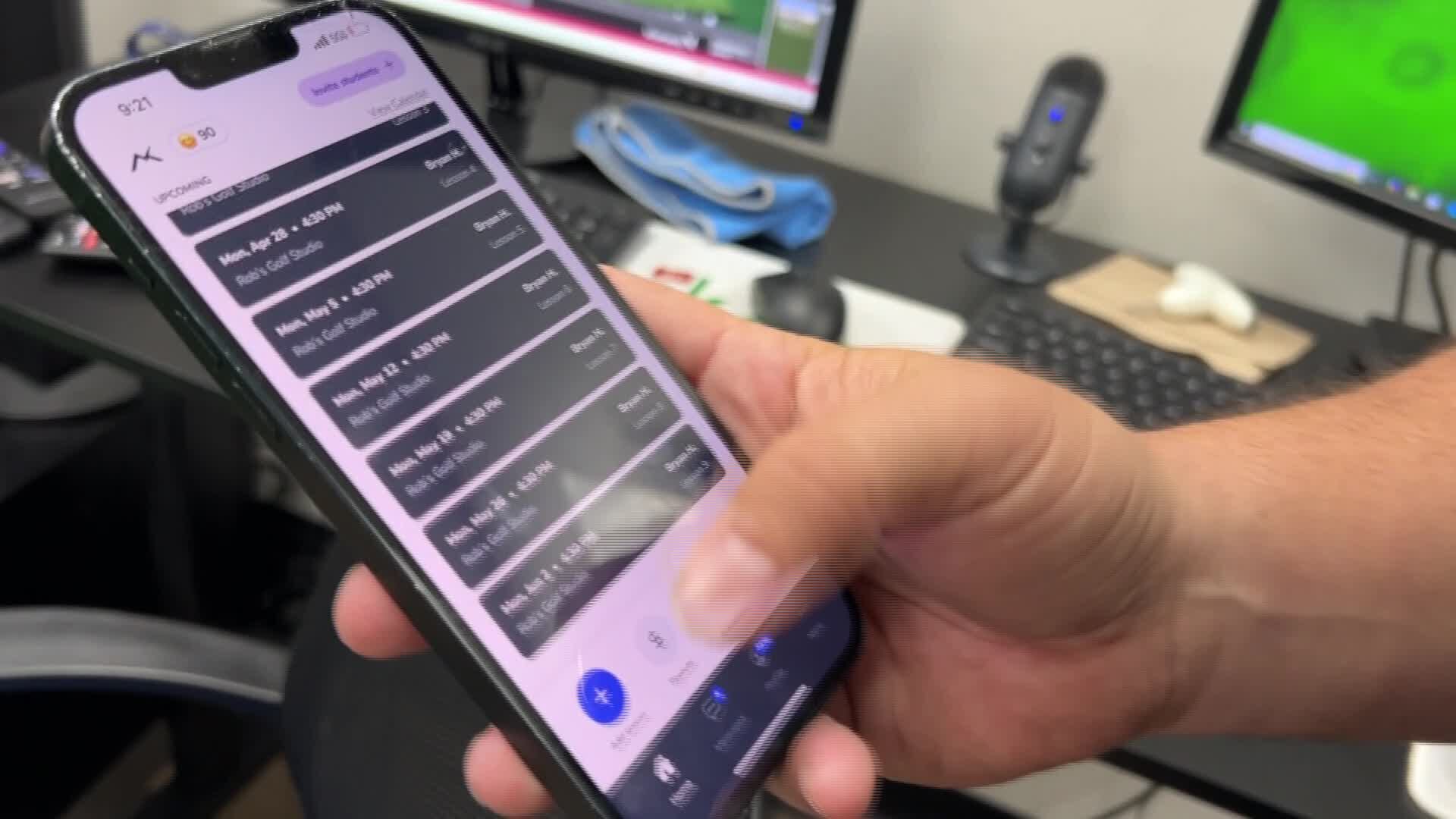 Here’s how much the average side-hustler makes a month