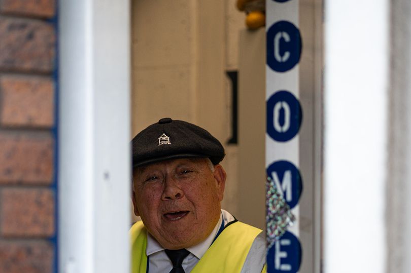 Incredible fan moments from Everton FC's last chapter at Goodison
