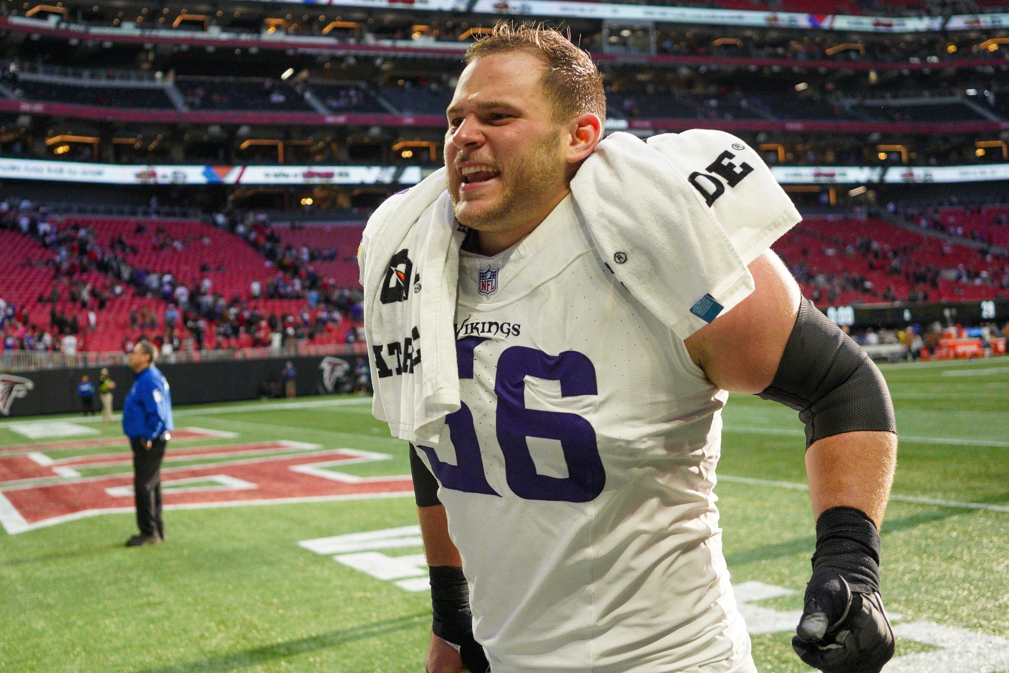 Updated jersey numbers for Patriots' 2025 free agent signings